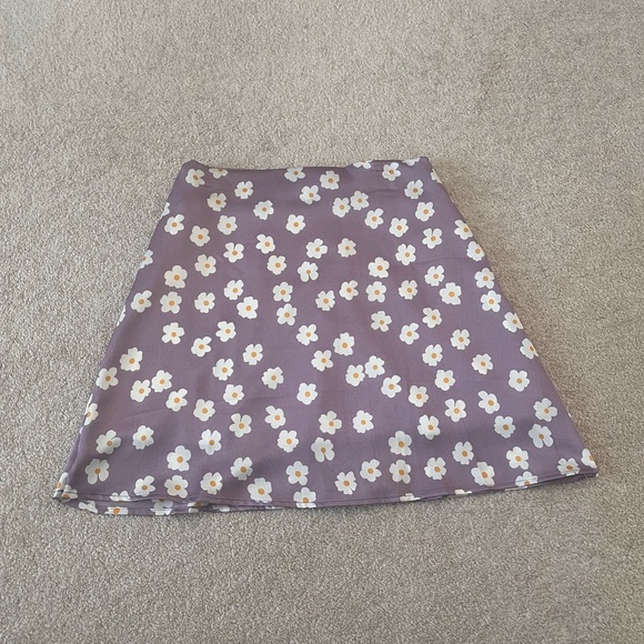Amazon | Skirts | Amazon Satin Daisy Floral Aline Mini Skirt | Poshmark